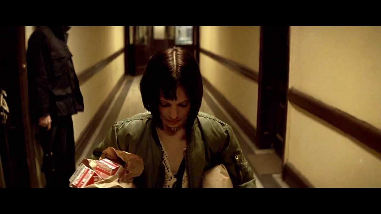 Natalie Portman crying in Leon The Professional.1994 - YouTube