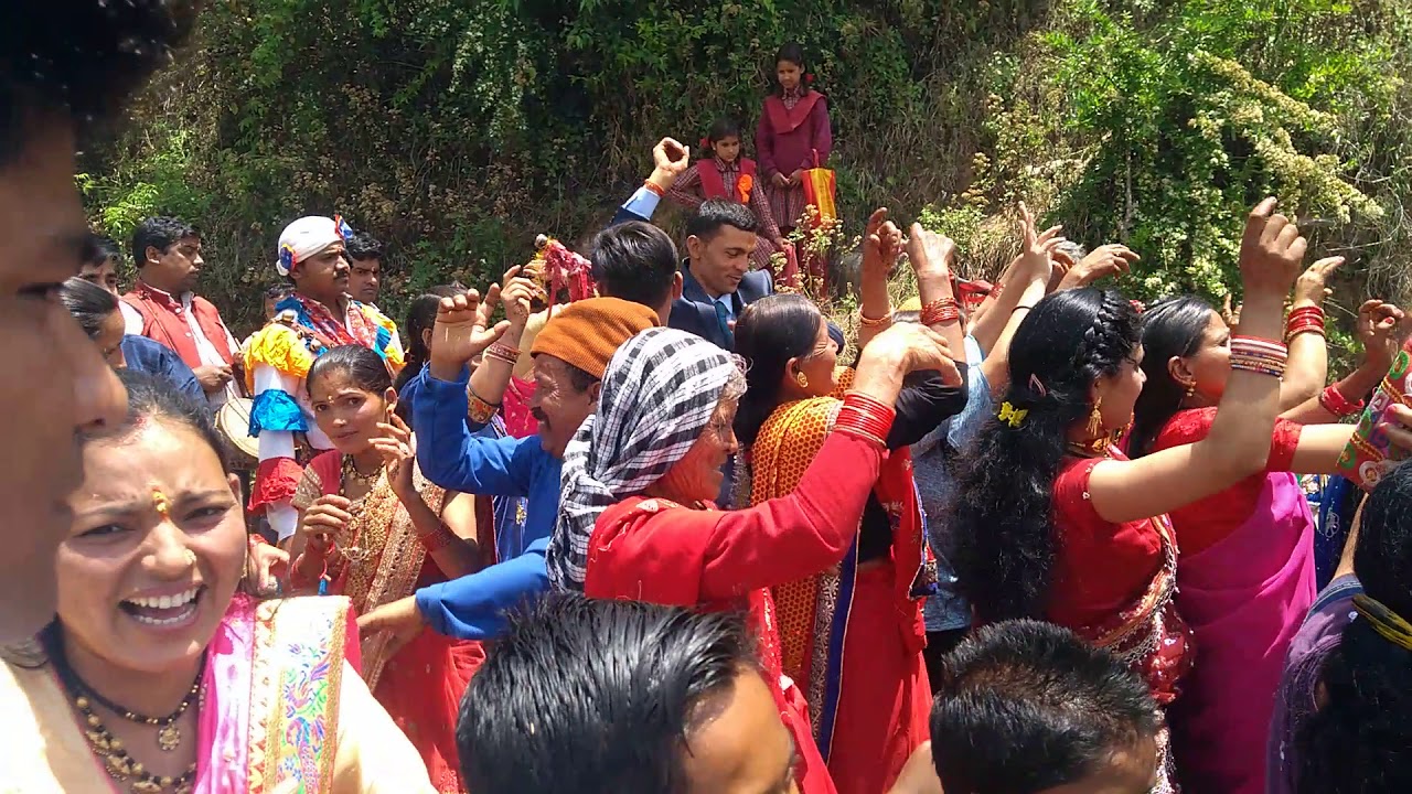 Kumaoni Shadi Dance uttarakhand Bageshwar - YouTube