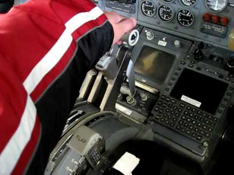 B727 cockpit - YouTube