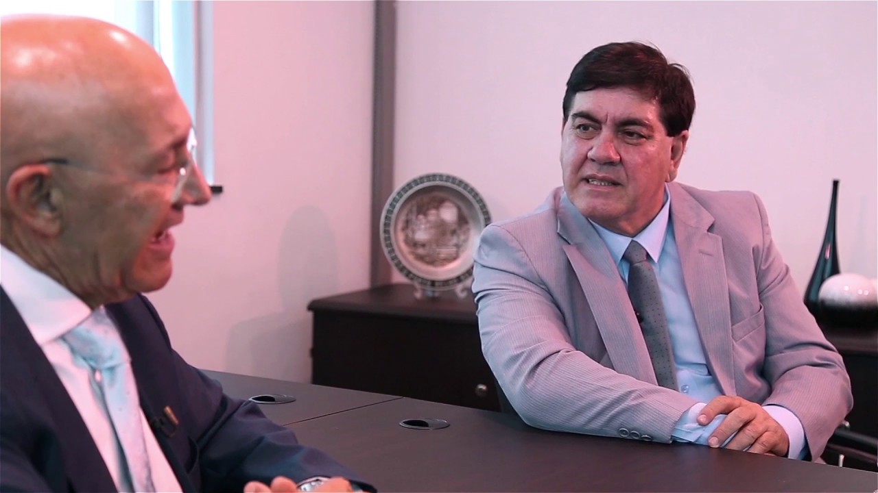 Sérgio Pires deseja um 2017 mais otimista! - YouTube