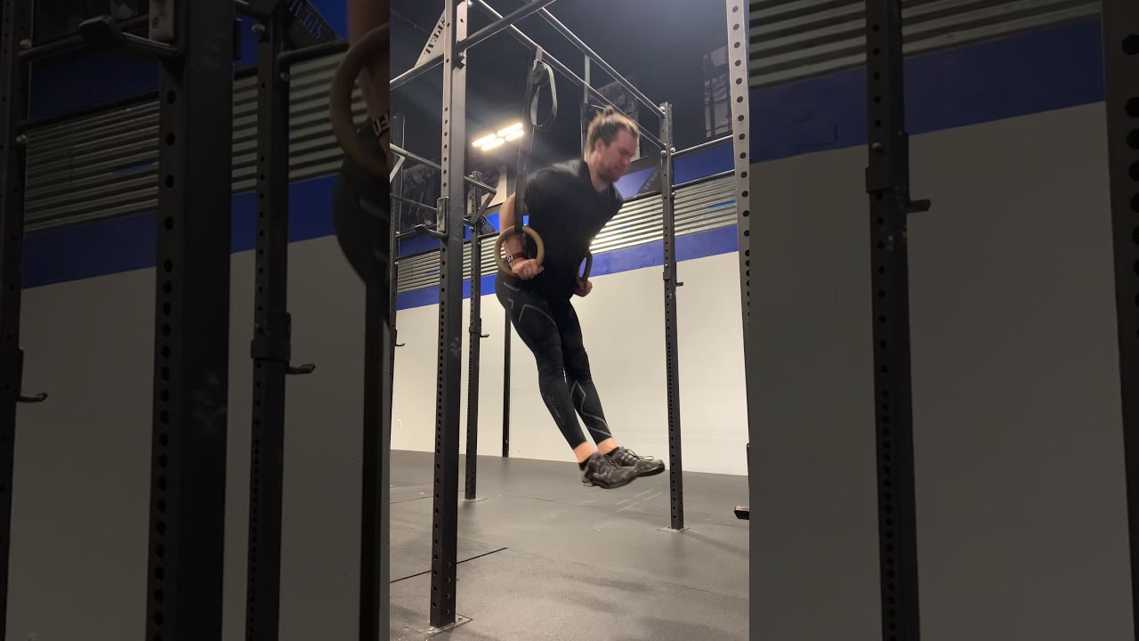 Strict Ring Dip w/ turnout at top x11 - YouTube