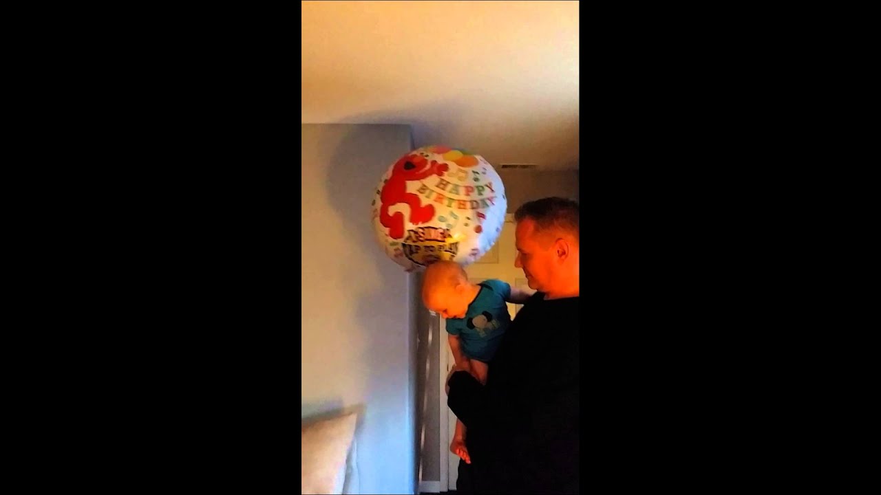 Singing balloon - YouTube