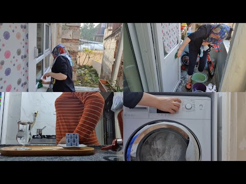 GÜNLÜK  TEMİZLİK CAMLARI SİLDİM / BALKON YIKADIM  TERTEMİZ OLDU/ BİR  KAHVE İÇMEME İZİN VERMEDİLER🥰