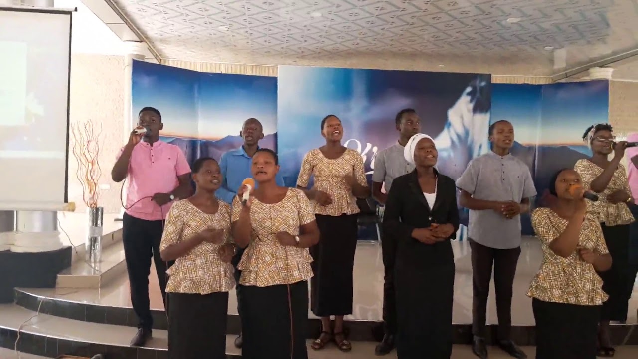 Tabibu- live performance at Nyegezi sda church - YouTube