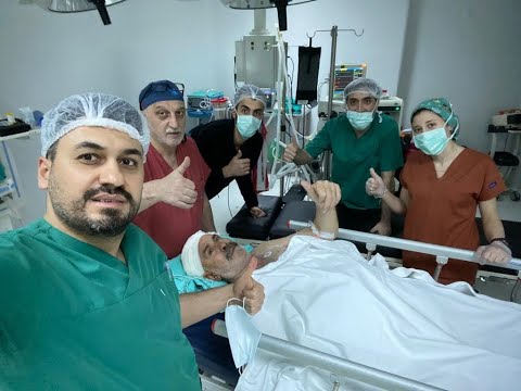 Bilinci açık beyin ameliyatı oldu, \