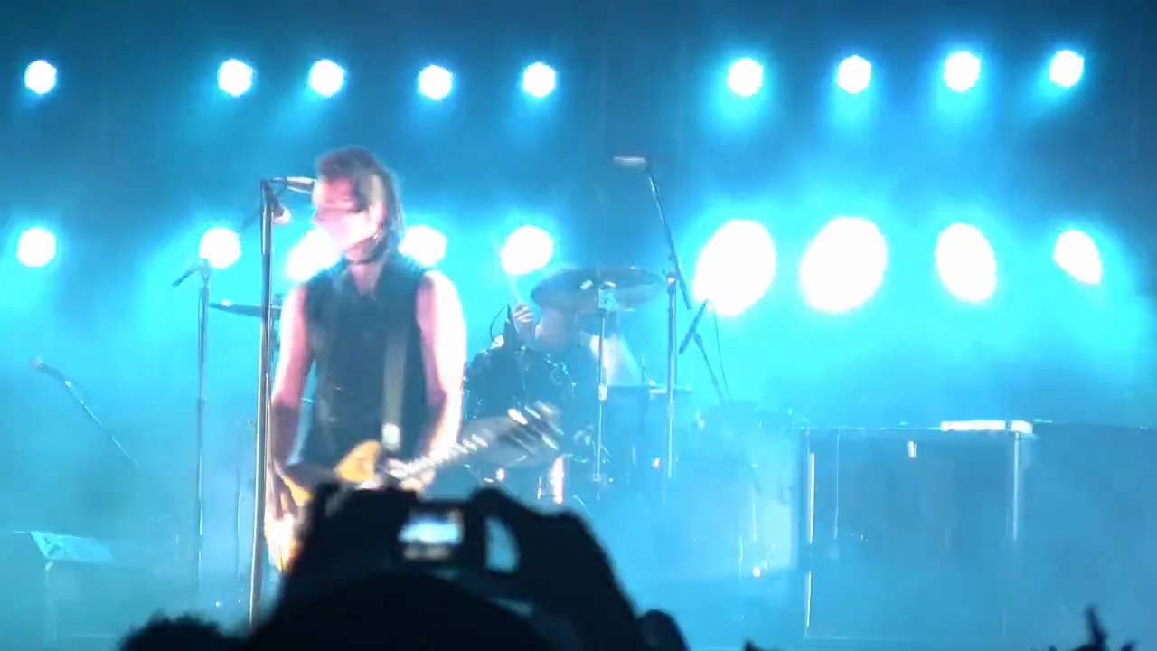 Nine Inch Nails Lights In The Sky Multishow - The Hand That Feeds (720p ...