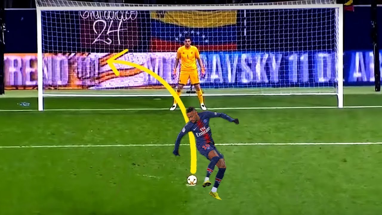 10 самых СМЕШНЫХ пенальти в истории футбола - YouTube