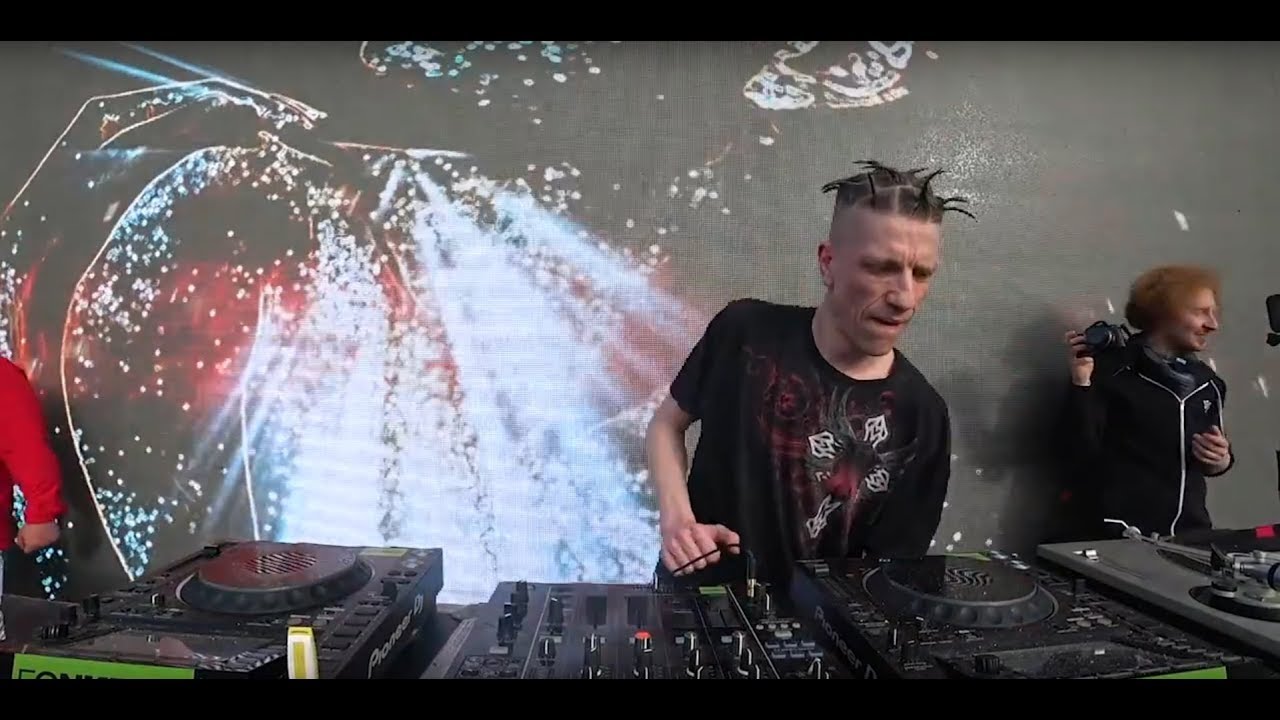 Mark EG | Rave Line 5 | Paris (France) - YouTube