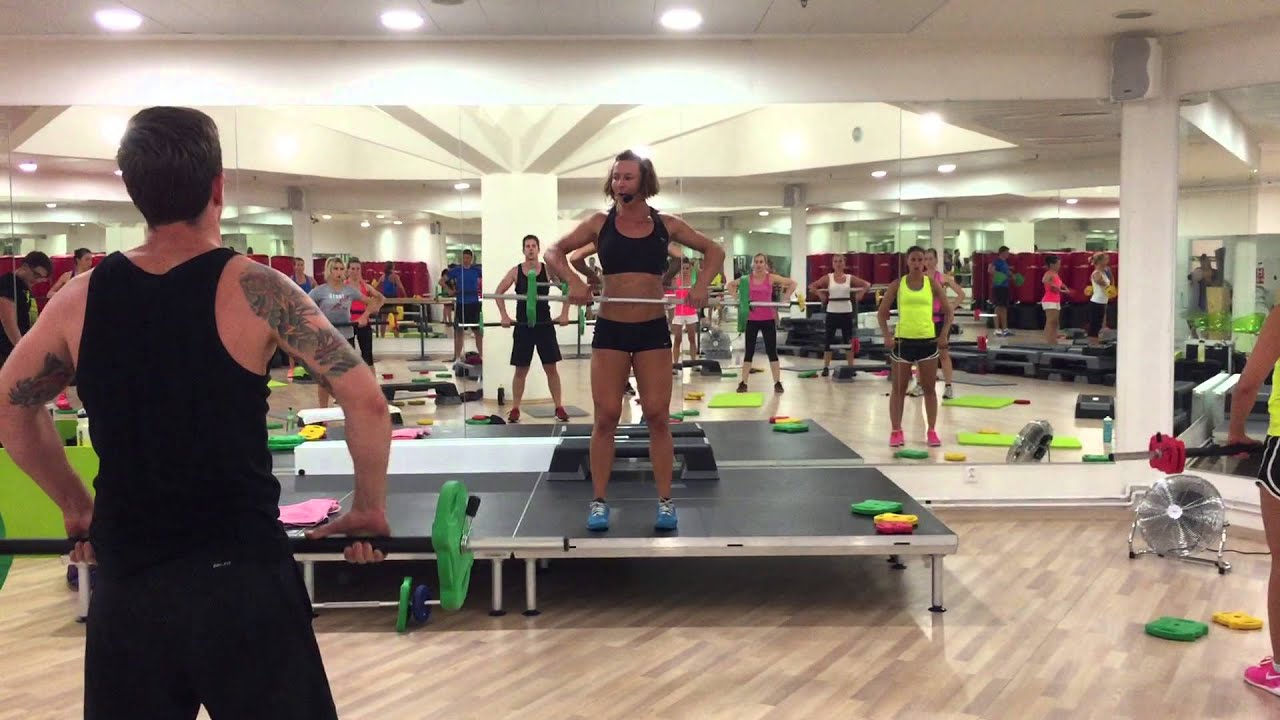 BODYPUMP 94 -08 shoulders - Ria H. - YouTube