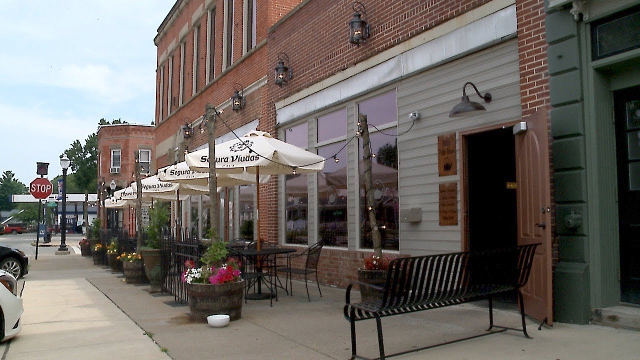 Cole’s Public House / Cork Tree Tavern - Amherst, OH - YouTube