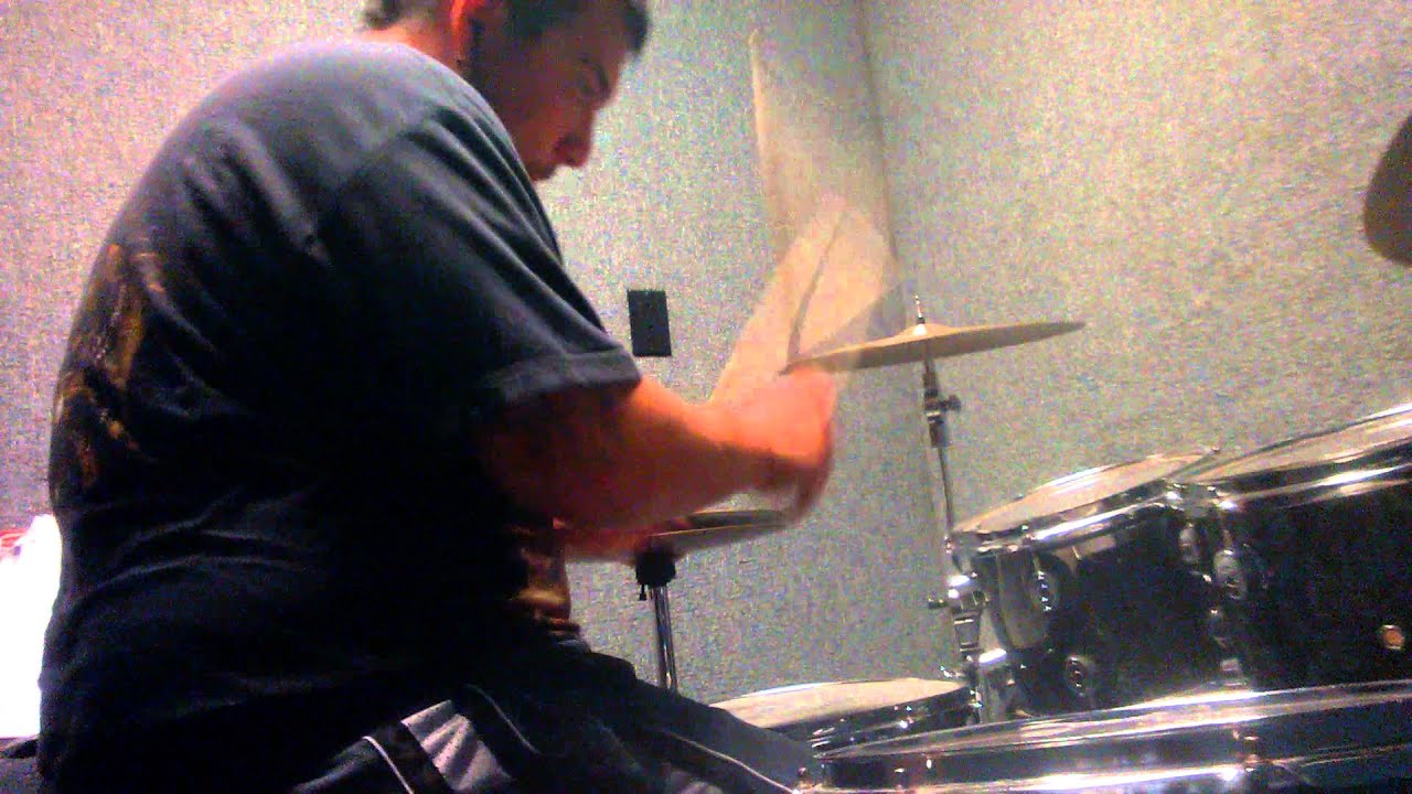 Christian Perea drumming - YouTube
