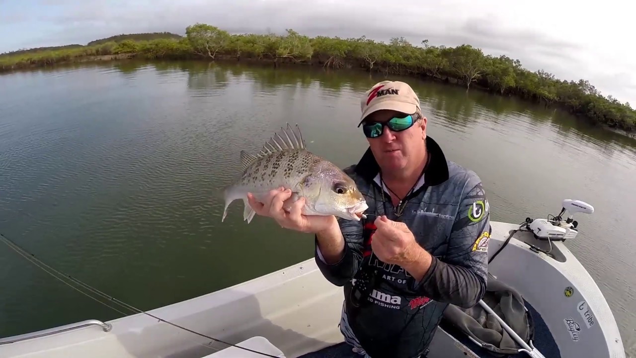 How to Catch Grunter on Soft Plastics with Paul Chew - YouTube