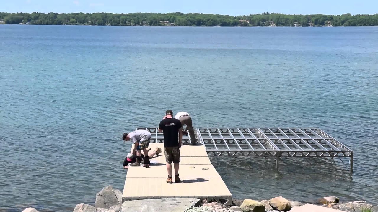 CanadaDocks™ Installing Standing Docks - YouTube