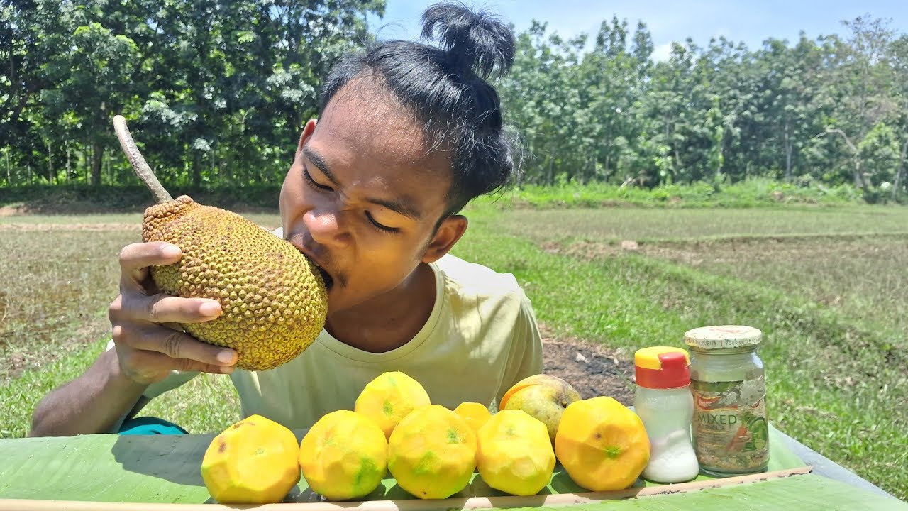 Jack Fruit || Yellow Mango Eating With Red Chili 🥵 || Salt In Hot ...