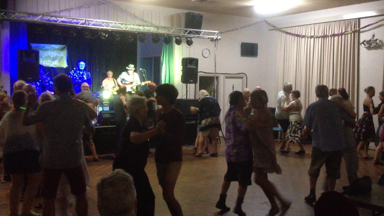 THE BUSHWACKERS Bush Dance Gulgong Folk Festival 2017 - YouTube