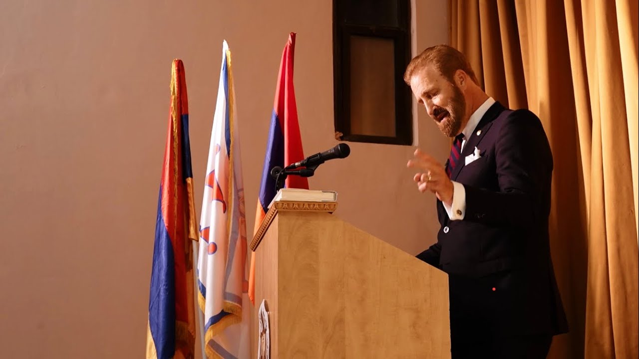 DONALD WILSON BUSH - KEEPING THE CHRISTIAN AND ARMENIAN TRADITIONS ...