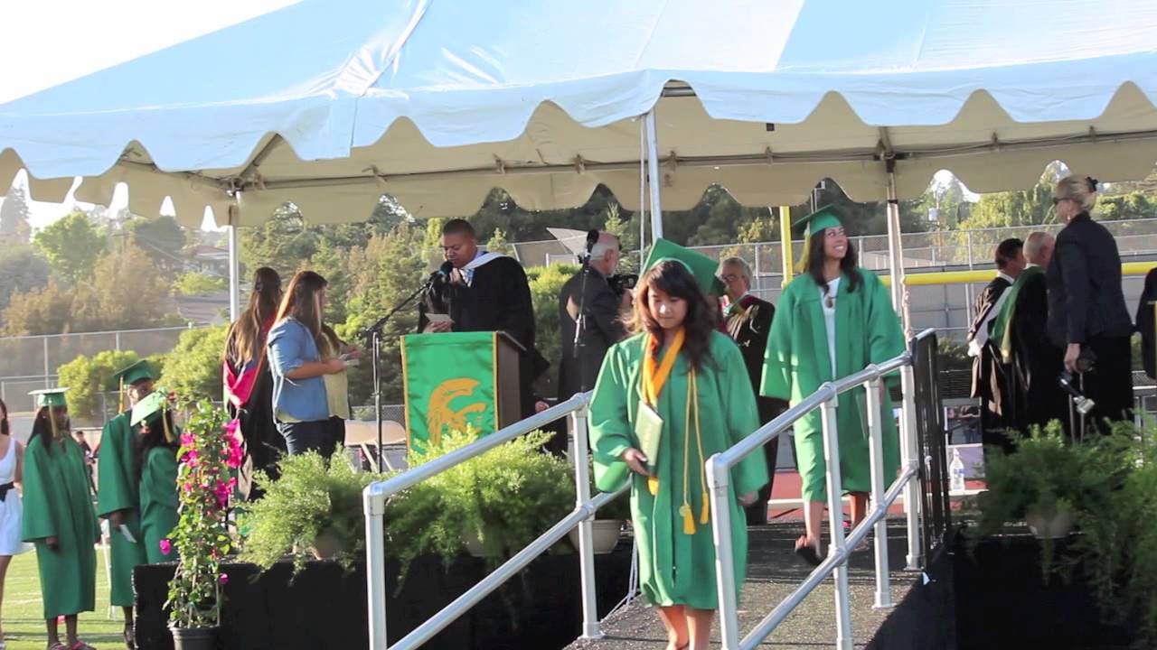 Castro Valley High's graduation 2013: "We did it!" - YouTube