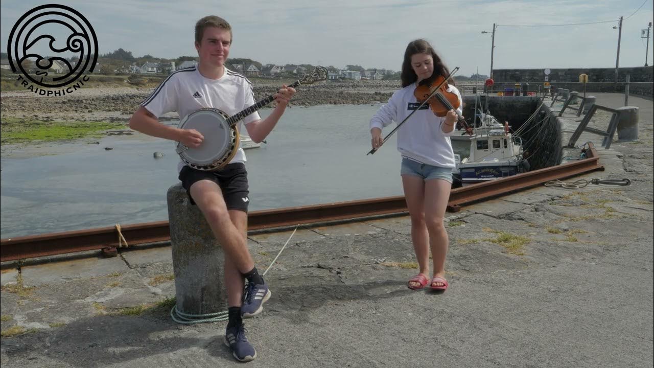 Bearna - le Frankie Mac Aoidh & Aébhfinn Ní Mhurchú - YouTube