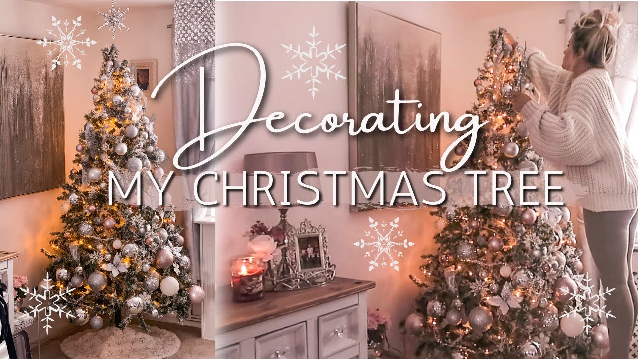 DECORATING MY CHRISTMAS TREE 2021 | DECORATE WITH ME | Silver, White ...
