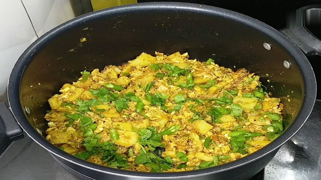 Aloo Anday || Aloo Anda Recipe || Aloo Anday Ka Salan || Aloo Anda ...