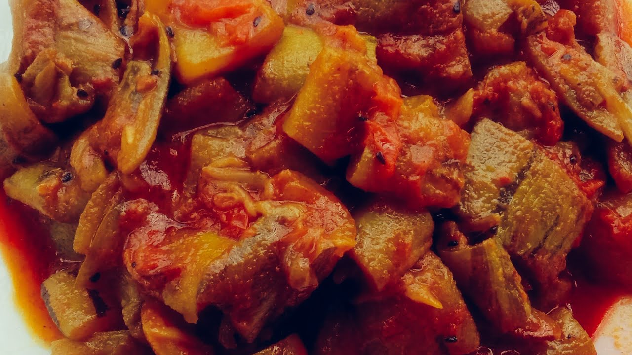 চিচিঙ্গা রান্না ঠিক এমন ভাবে করে খেলে কেও ভুলতে পারবেনা। Chichinga kosa ...