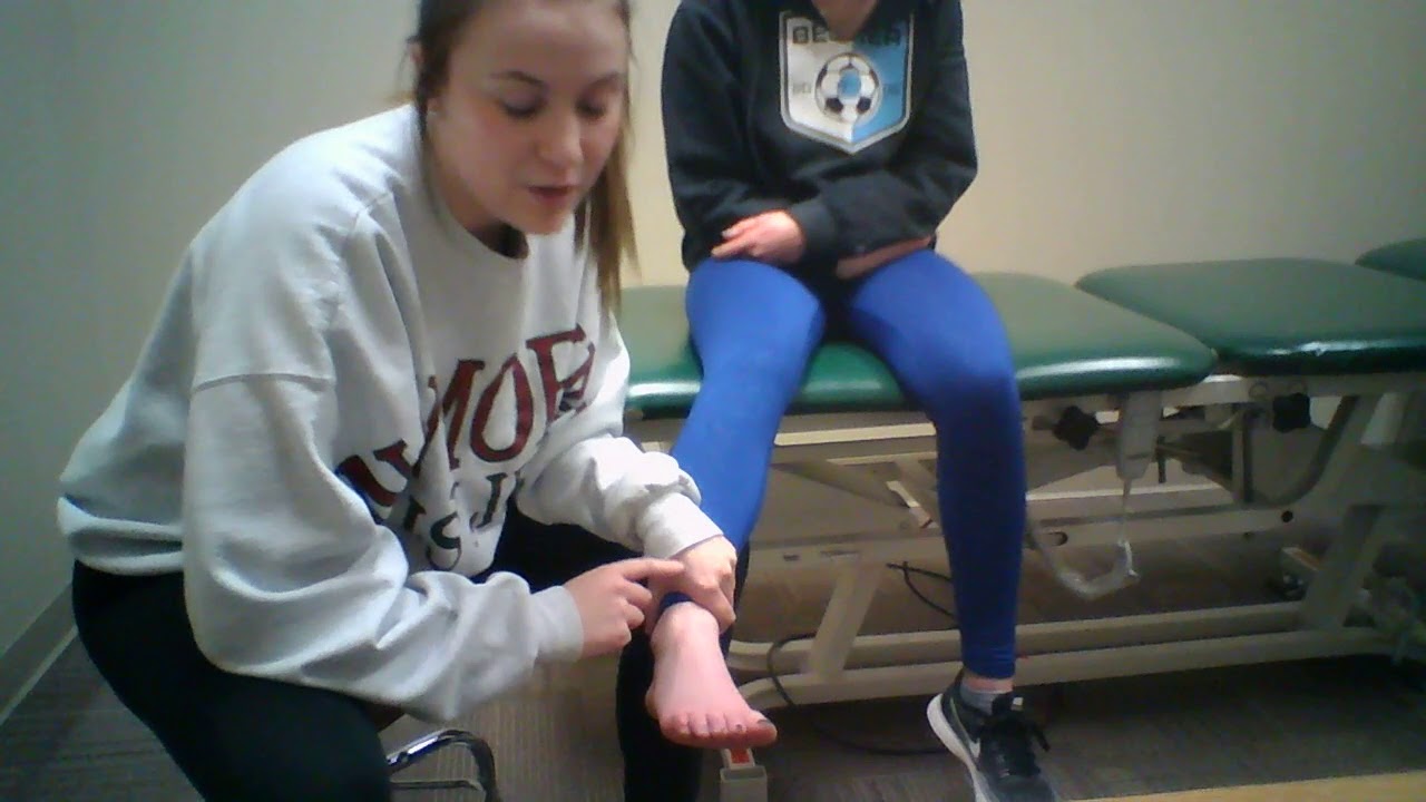 Valgus and Varus Stress Tests of the ankle - YouTube