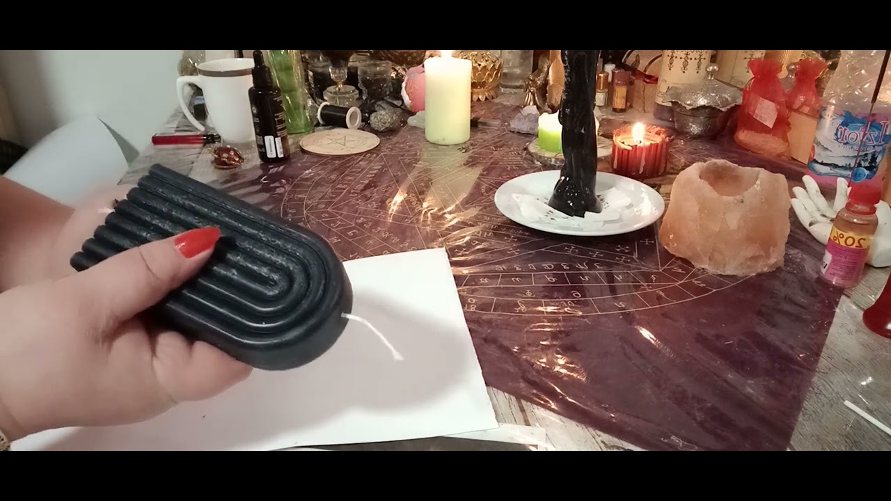 004915219455818 Ritual de magie neagra pentru o doamna - YouTube