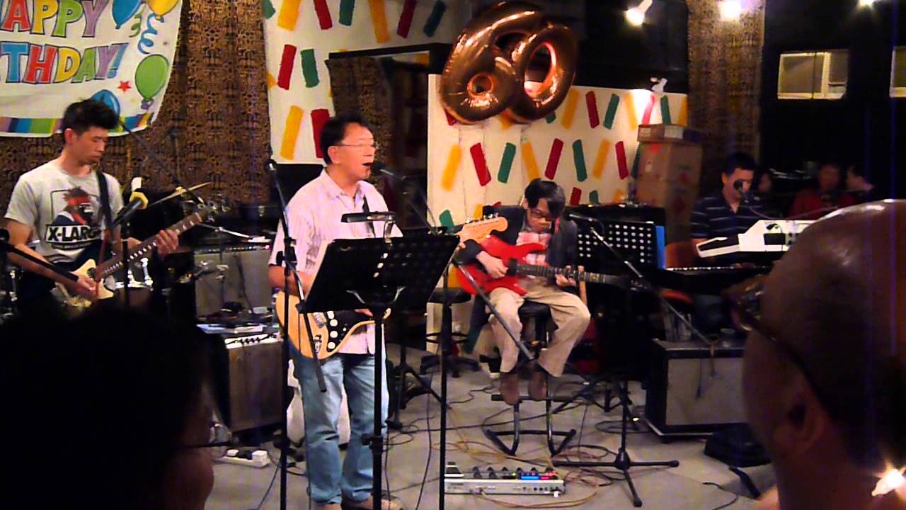 Rikki don't lose that number - Teddy Robin and his band - YouTube Music