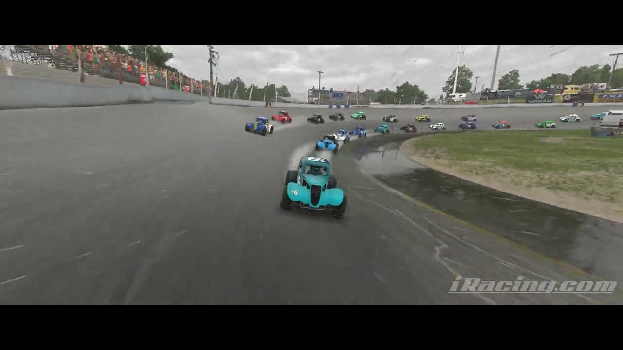 iRacing Legends cars in rain on Slinger - YouTube