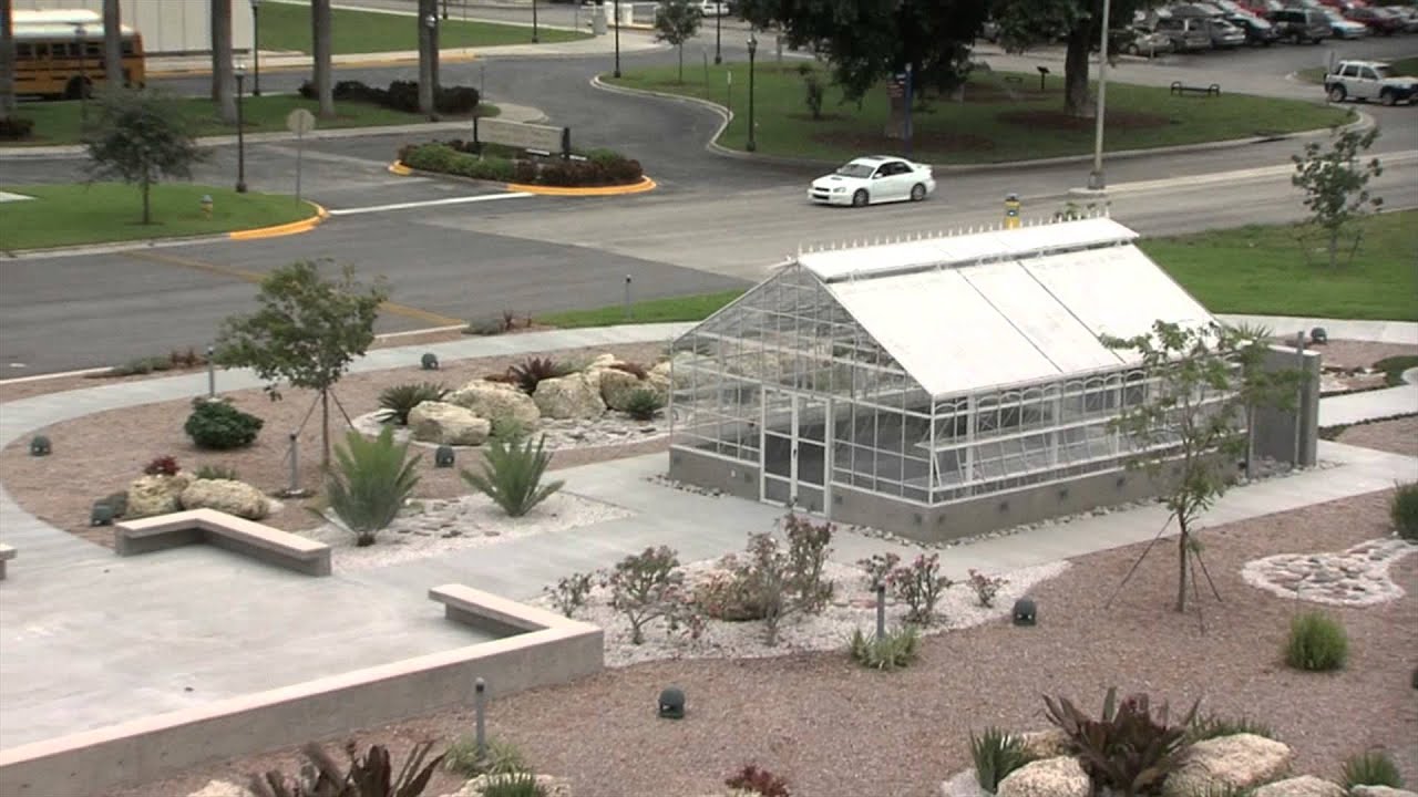 School of Science for International Students at MDC North Campus - YouTube