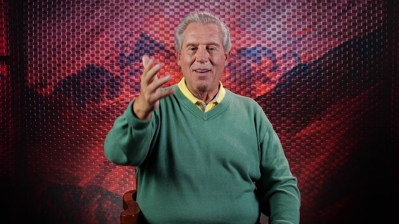 Minute With Maxwell: Expand Your Reach - John Maxwell Team - YouTube