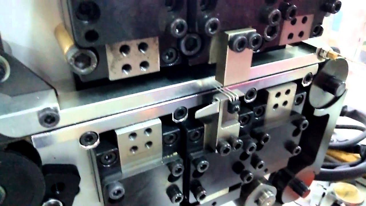 CF-130, Auto Taped Radial Lead Bending & Cutting Machine - 90 degree ...