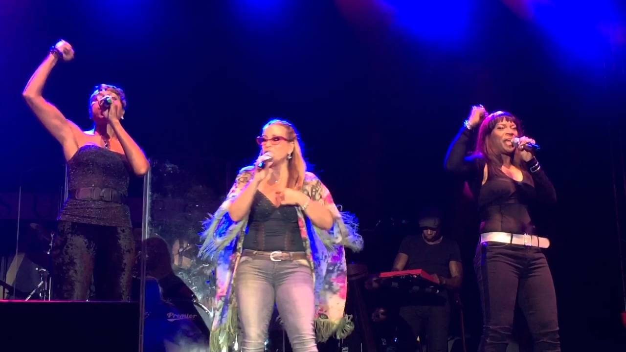 Anastacia feat Elle Cato - Defeated @ Meersburg - YouTube