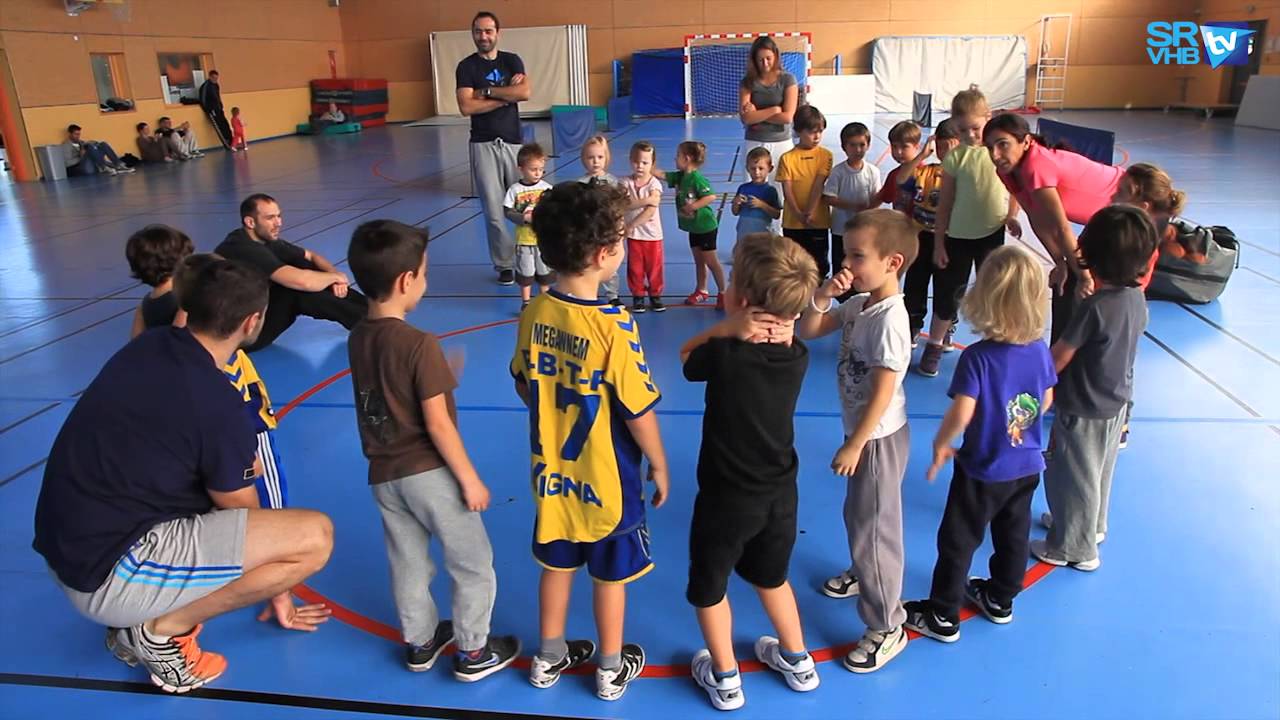 Baby Handball au Saint-Raphaël Var Handball - YouTube