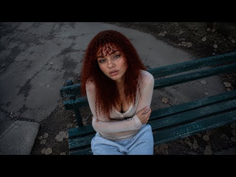 Ilaria | Tremurând Pe-o Bancă (Official Audio)