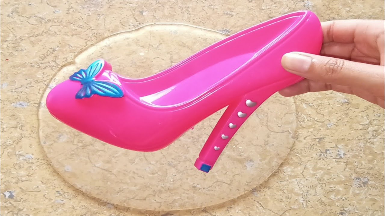 High_heel slime coloring with makeup! mixing makeup into clear slime ...