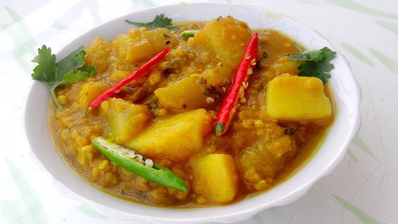 আলু পেঁপে দিয়ে ডাল রান্নার রেসিপি - Bangladeshi Alu Pepe Dal Ranna ...