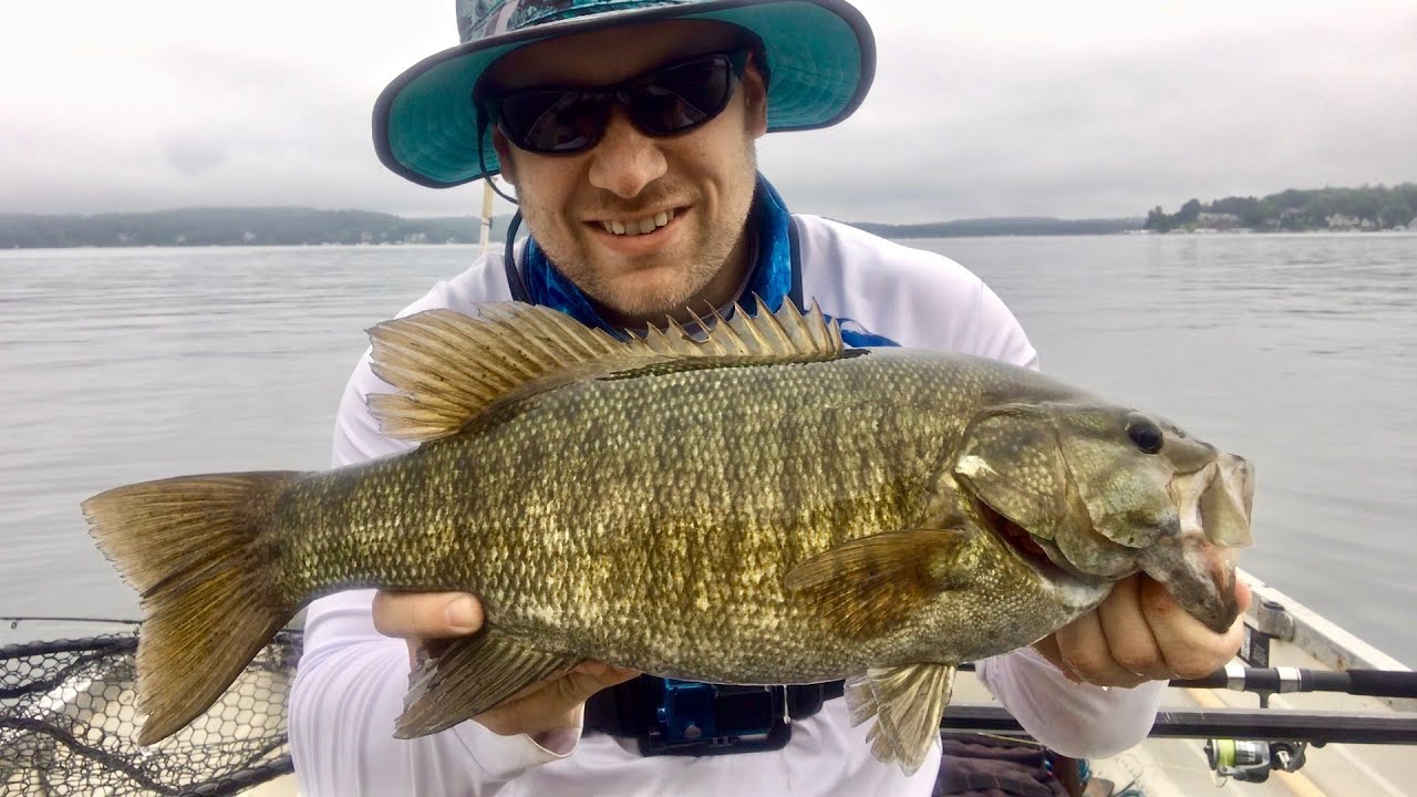 Early morning Whopper Plopper Fishing (Huge Top Water Smallmouth Bass ...