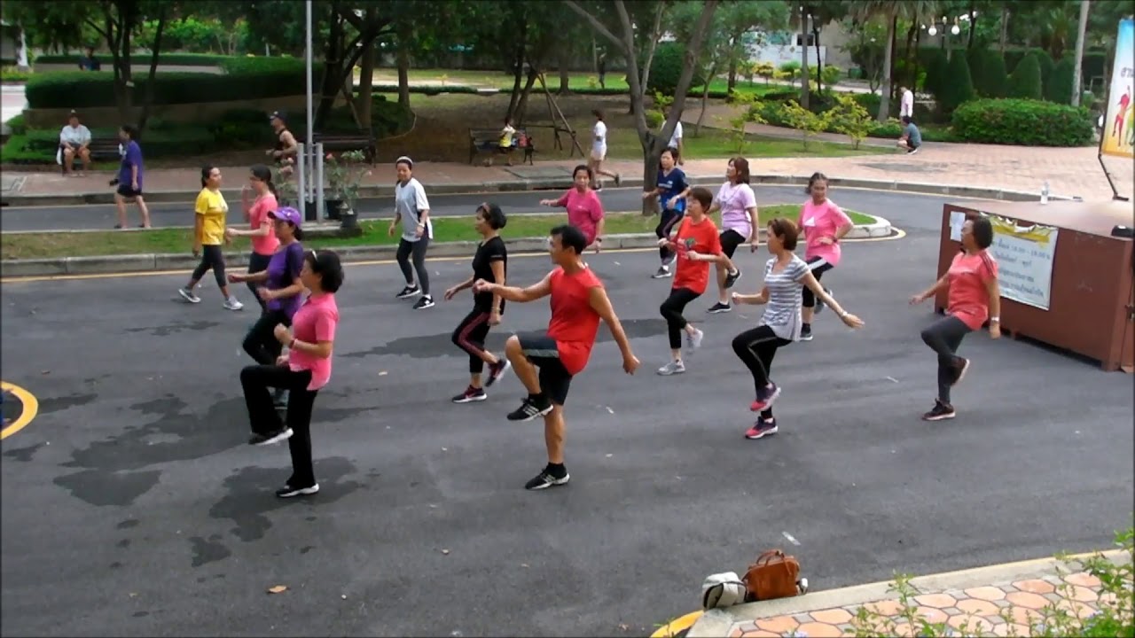 AEROBIC THAI Line Danceแอโรบิคไลน์แดนซ์สวนเฉลิมพระเกียรติ 80 พรรษาบาง ...