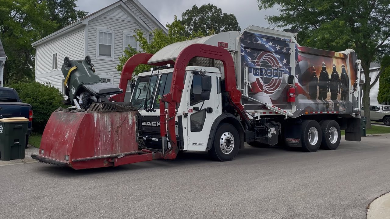 Groot’s Firefighter Garbage Truck! Mack LR Heil Sierra Curotto Can on ...