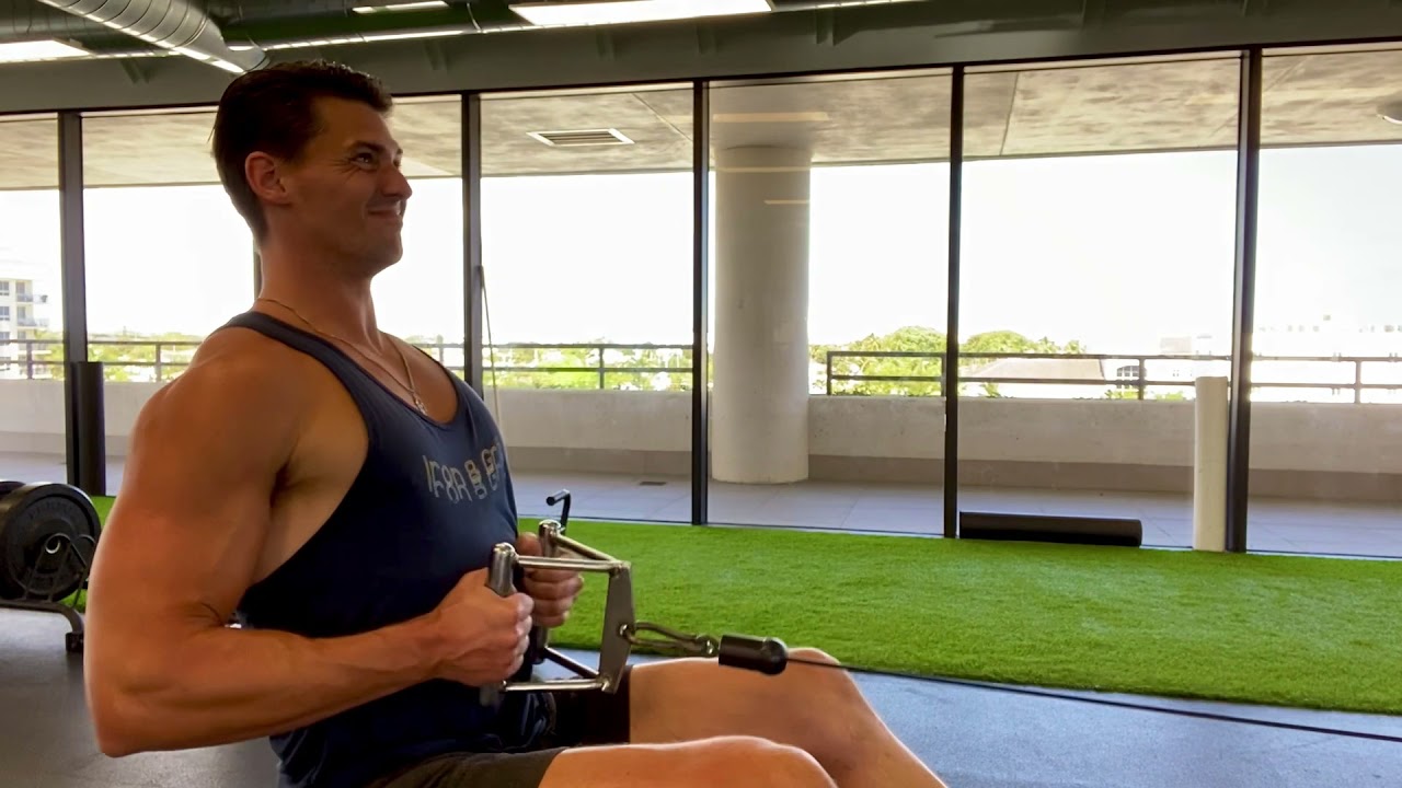 How to ROW Like a CHAMP for BIG THICK WIDE LUSCIOUS LATS (Seated Cable ...