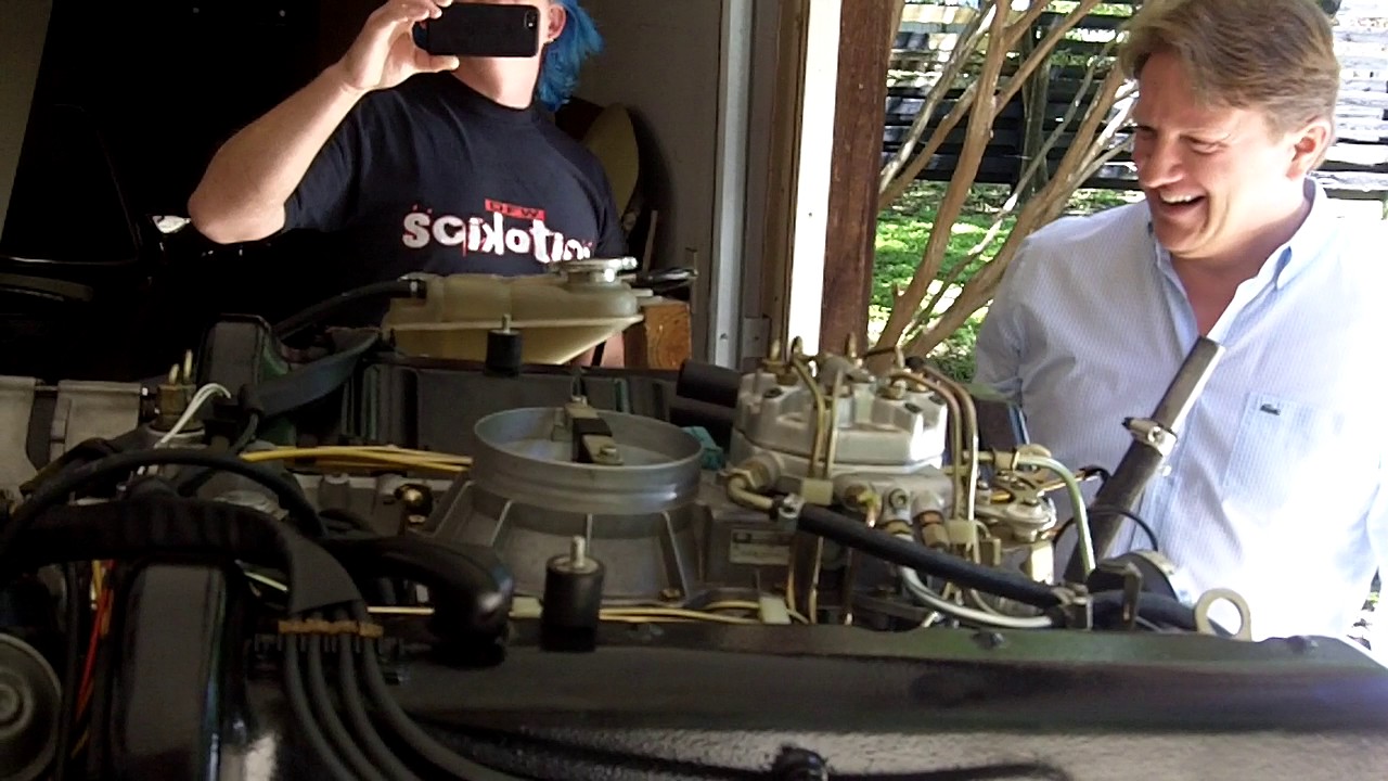 Mercedes-Benz 6.9 engine on test stand - YouTube