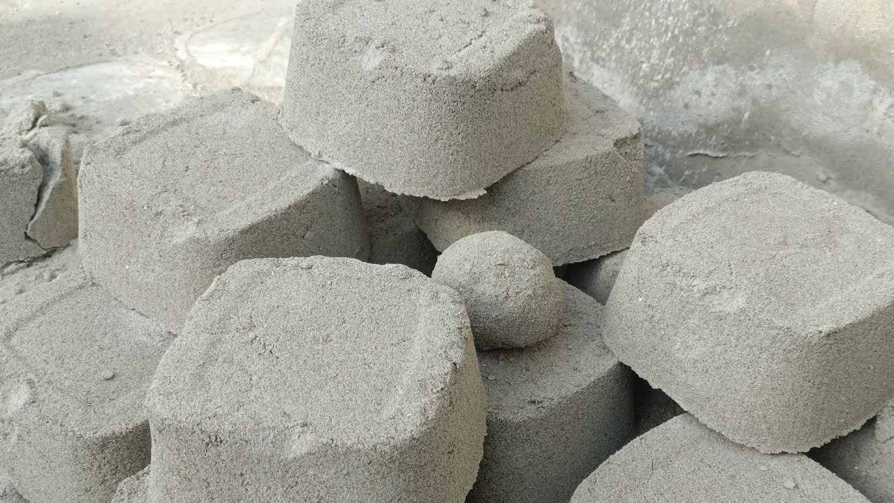 ASMR: sand + chalk amazing satisfying wonderful texture dry crumbling ...