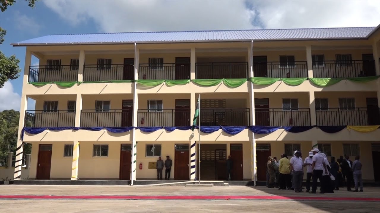 SKULI YA GOROFA PEMBA !MAPINDUZI 59 - YouTube