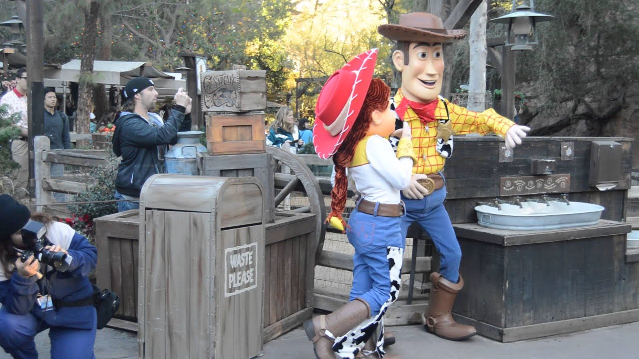 Disneyland - "Running of the Goats" at Big Thunder Ranch - YouTube