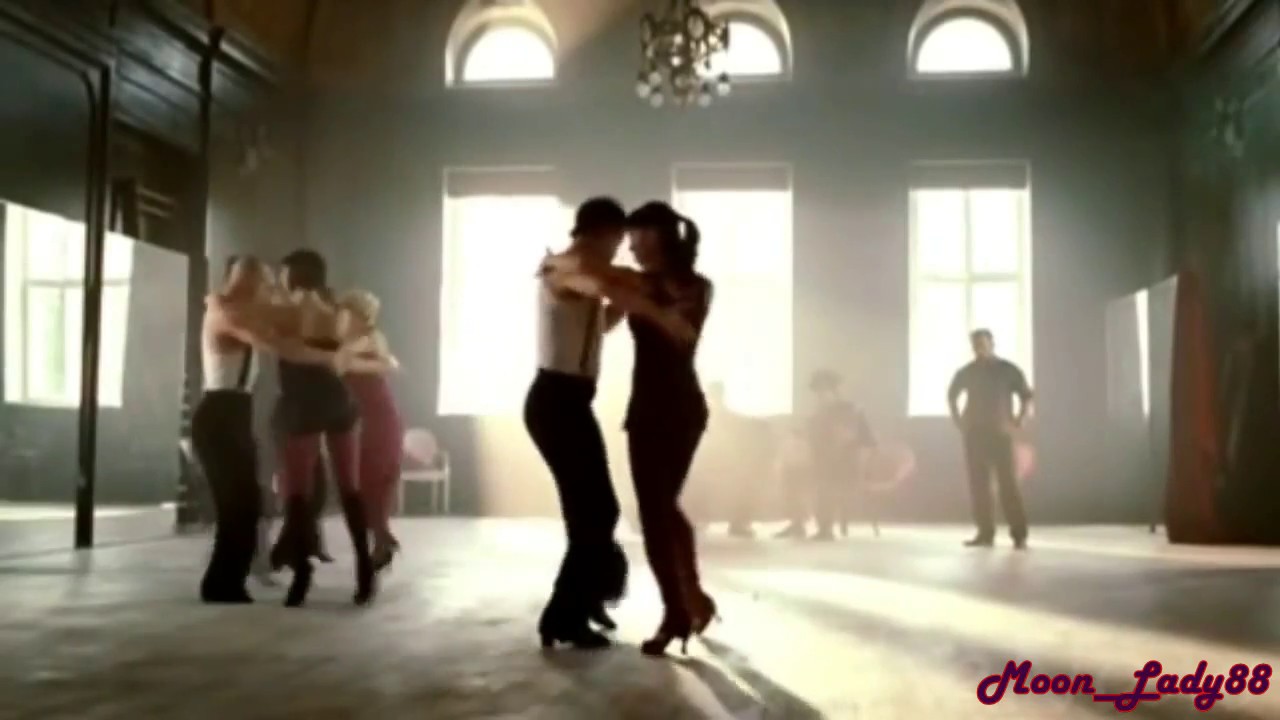 Sexy Tango - Roxanne- Moulin Rouge ܓ - YouTube