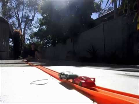 SLO-MO Hotwheels Car Racing - YouTube
