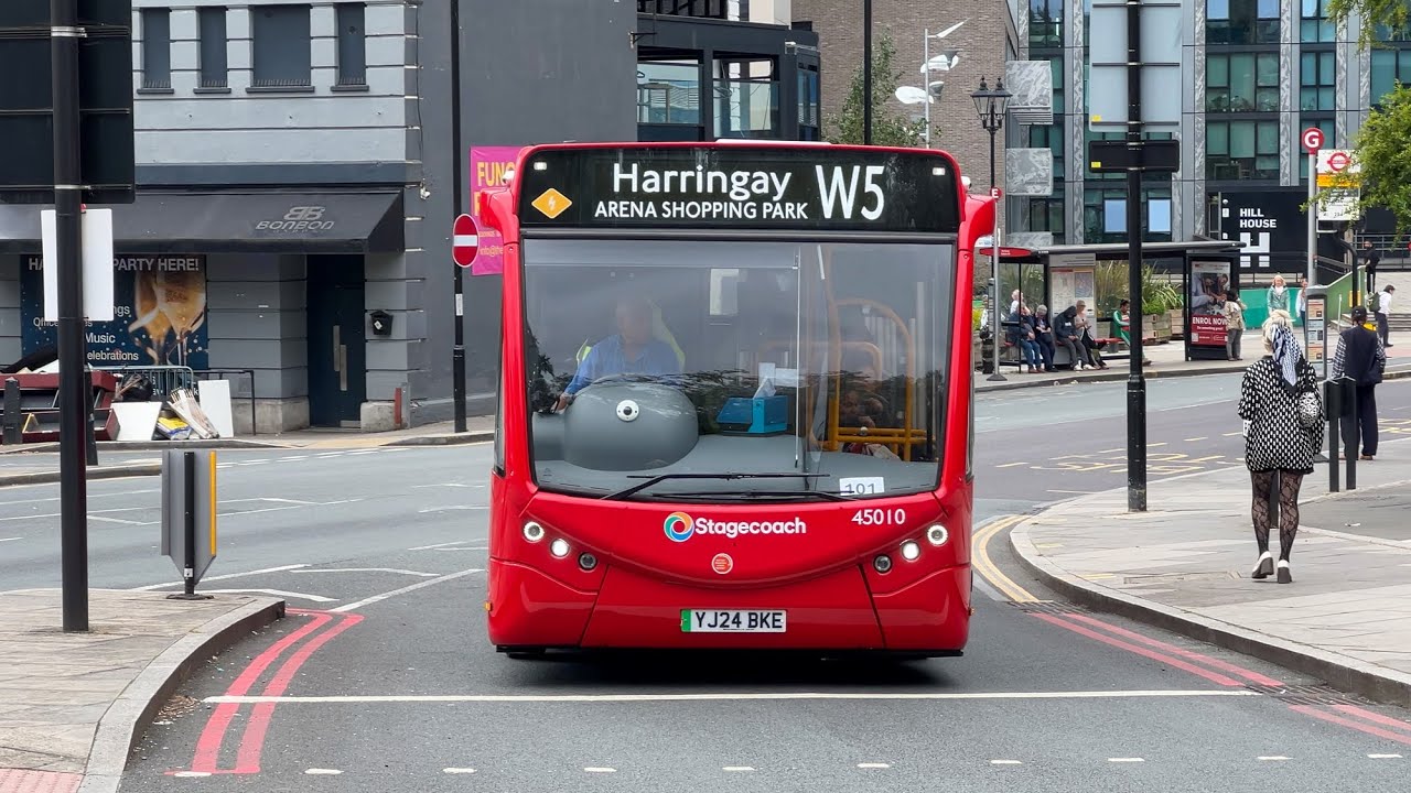 London's Buses at Archway 22nd July 2024 - YouTube