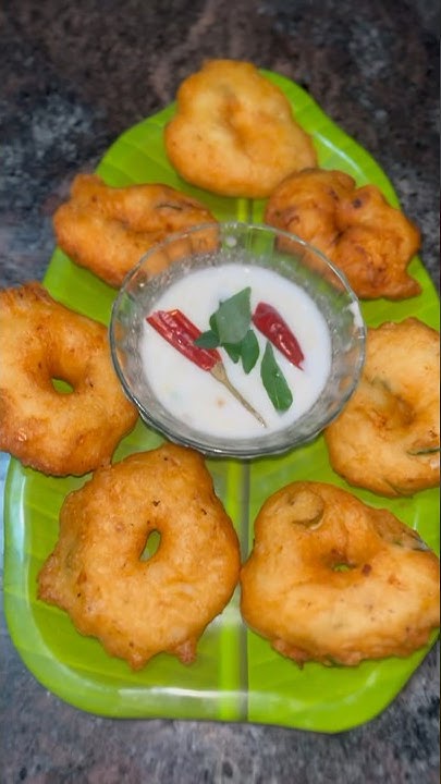 നല്ല മൊരിഞ്ഞ ഉഴുന്ന് വട തയാറാക്കിയാലോ Youtube