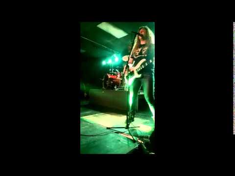 Maxx Explosion - "Don't Wanna Break" 1/23/15 - YouTube